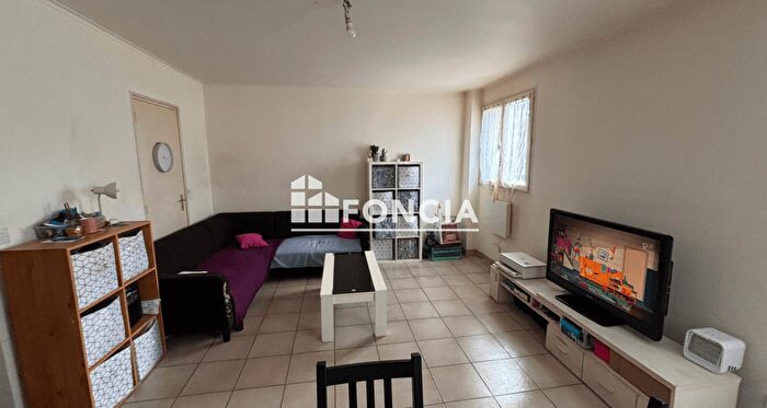 Appartement à vendre - Villeneuve-Saint-Georges, Triage - 3 pièces - 2 chambres