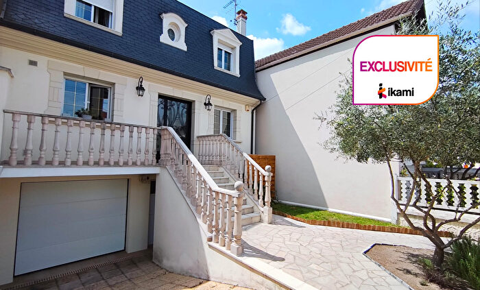 Maison à vendre - Livry-Gargan, Gargan - 6 pièces - 4 chambres