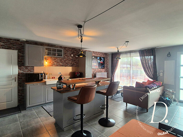 La Chapelle-Réanville : Appartement 3 pièces à vendre