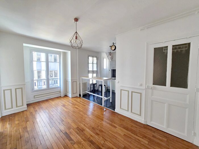 Appartement 3 pièces à louer - Paris 15ème, Violet, Commerce
