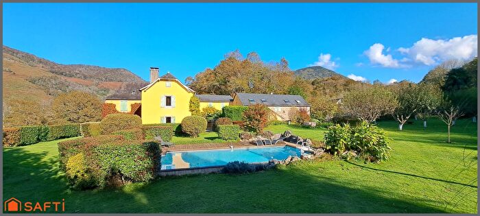 Maison à vendre - Oloron-Sainte-Marie - 13 pièces - 9 chambres