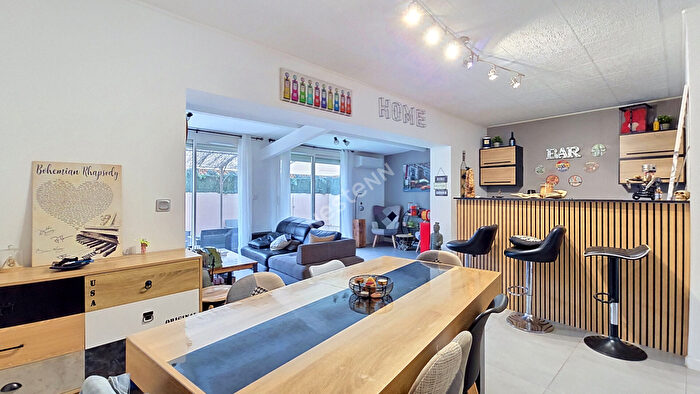 Marignane, Camoins, Hélène Boucher, Méditerranée : Maison 5 pièces à vendre