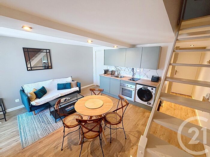 Appartement 2 pièces à louer à Orléans, Bourgogne, Saint-Euverte
