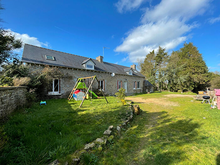 Maison à vendre - Quintin - 7 pièces - 5 chambres