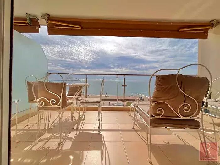 Appartement à vendre - Cannes, Pointe Croisette - 3 pièces - 2 chambres