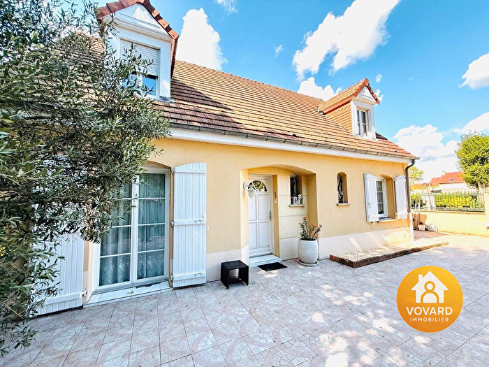 Maison à vendre - Saint-Brice-sous-Forêt, Centre-ville, Clos - 6 pièces - 4 chambres