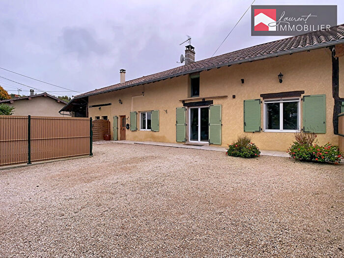 Maison à vendre - Chavannes-sur-Reyssouze - 7 pièces - 5 chambres