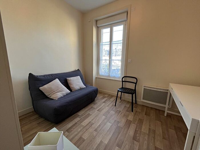 Appartement 1 pièce à Dinan, à louer