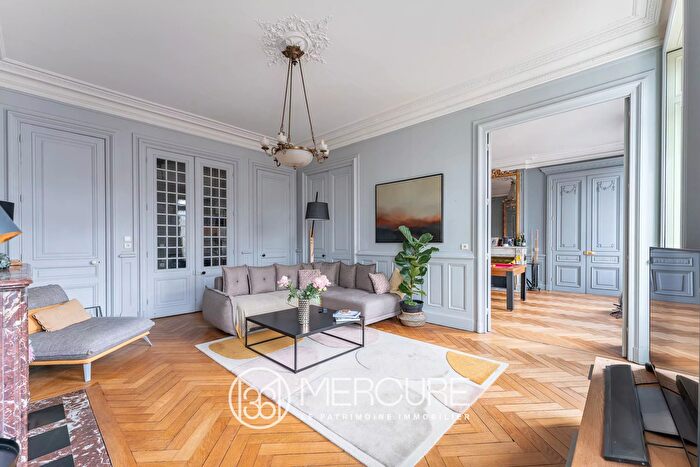 Appartement à vendre - Lyon e , Guillotière - 6 pièces - 4 chambres