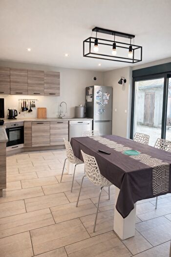 Levroux - Maison 8 pièces à vendre