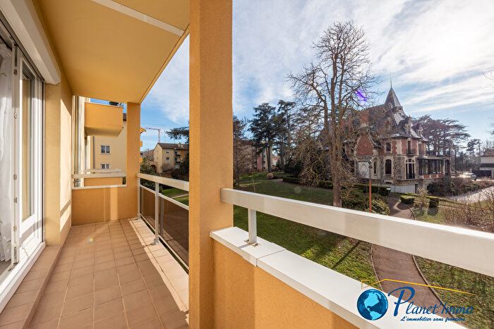 Appartement à vendre - Saint-Priest-en-Jarez - 5 pièces - 3 chambres