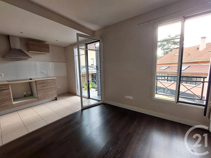 Appartement à louer - Saint-Rémy-lès-Chevreuse - 3 pièces - 2 chambres