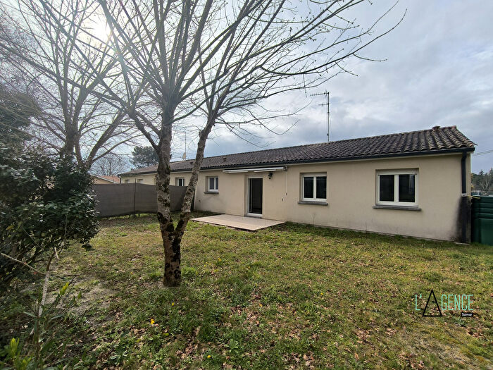 Maison à vendre - Étauliers - 4 pièces - 3 chambres