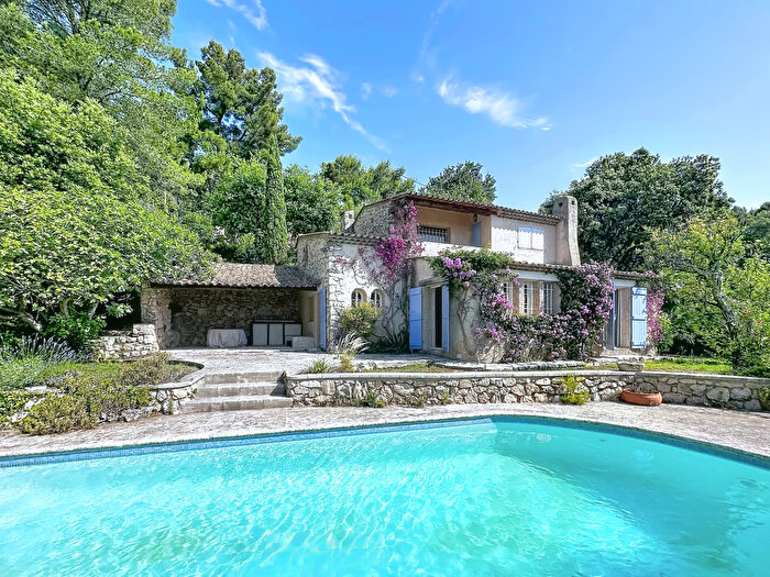 Tourrettes-sur-Loup - Maison 4 pièces à vendre