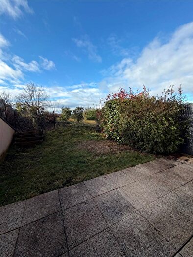 Maison à louer - Saint-Martin-en-Haut - 4 pièces - 3 chambres