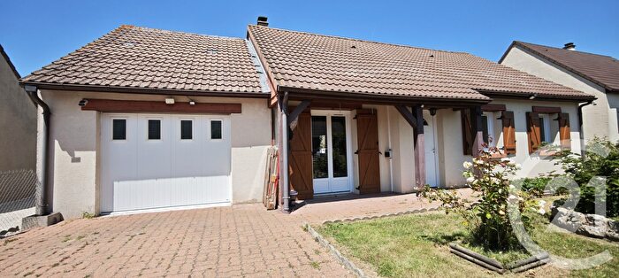 Donnemain-Saint-Mamès : Maison 4 pièces à vendre