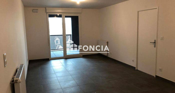 Châteaucreux, Saint-Étienne : Appartement 2 pièces à louer