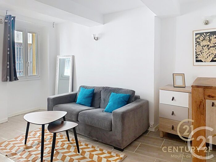 Appartement à louer - Grasse, Centre-ville Nord - 2 pièces - 1 chambre