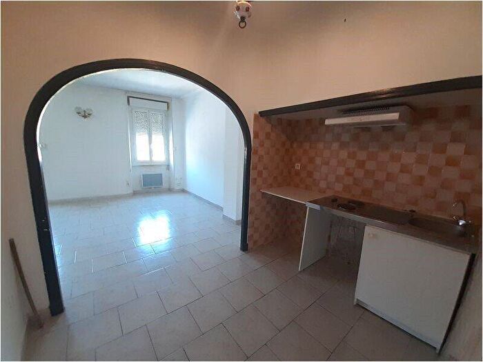 Appartement à louer - Rochebelle-Cauvel, Alès - 2 pièces - 1 chambre