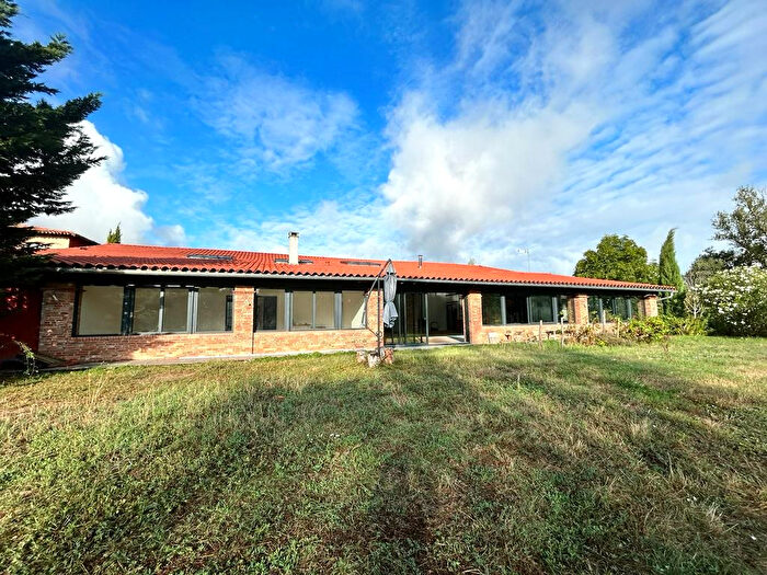 Maisons à vendre et appartements à louer - 1