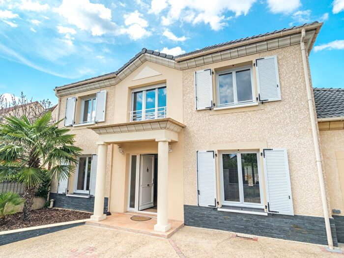 Maison 7 pièces à Argenteuil, Les Coteaux, à vendre