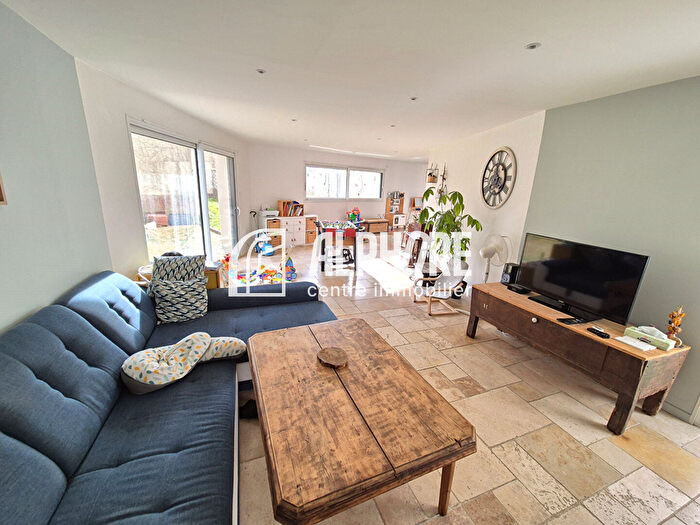 Maison à vendre - Saint-Martin-des-Noyers - 6 pièces - 3 chambres