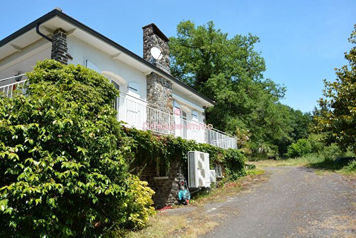 Brigueuil - Maison 9 pièces à vendre