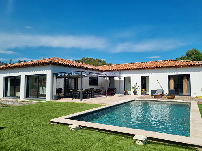 Maison à vendre - Le Brusquet - 6 pièces - 4 chambres