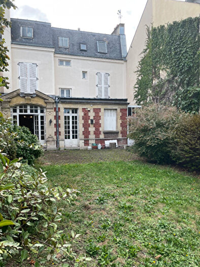 Mantes-la-Jolie, Centre-ville - Maison 9 pièces à vendre