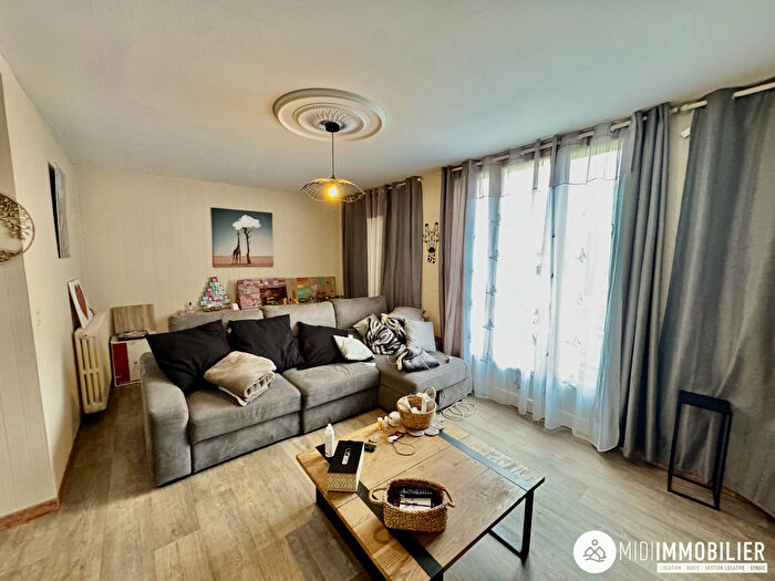 Maison à louer - Saint-Juéry - 5 pièces - 4 chambres