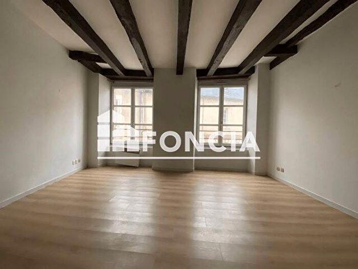 Appartement à louer - Trois Quartiers-Centre Ville, Poitiers - 1 pièce