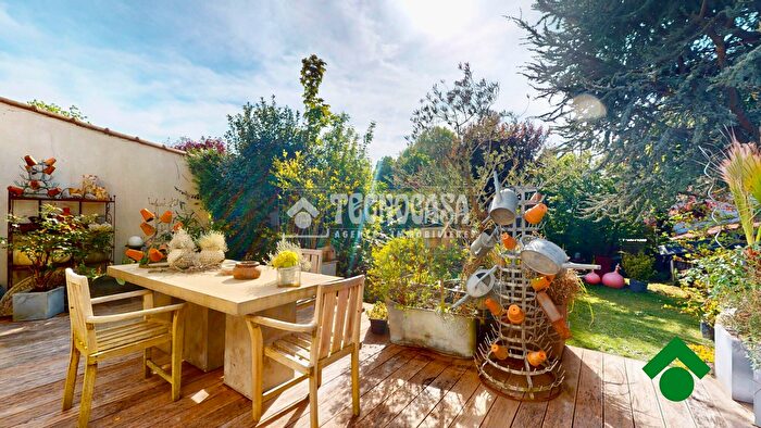 Noisy-le-Roi : Maison 4 pièces à vendre