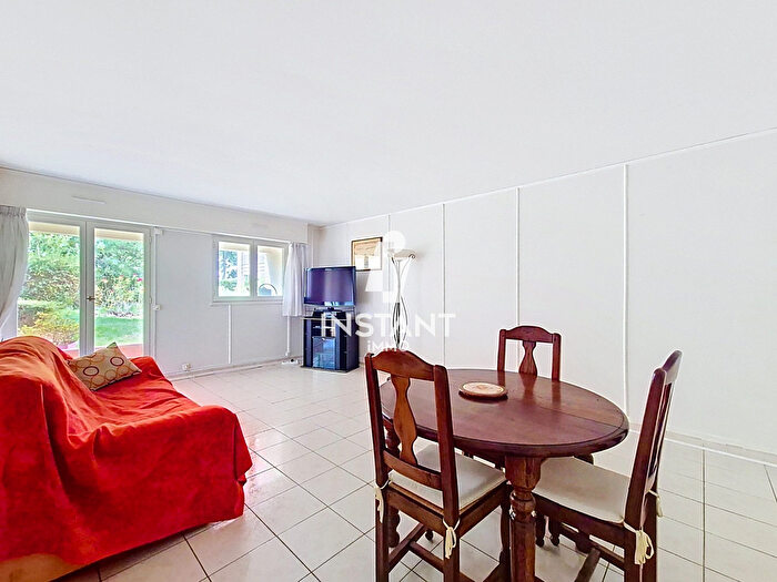 Maisons-Alfort, Centre-ville : Appartement 3 pièces à vendre