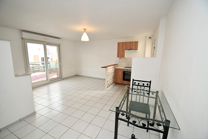 Appartement à vendre - Livry-Gargan, Nord - 2 pièces - 1 chambre