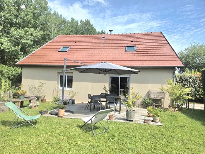 Maison 4 pièces à Houdan, à vendre