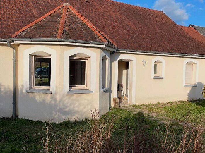 Maison à louer - Saint-Georges-du-Rosay - 5 pièces - 4 chambres