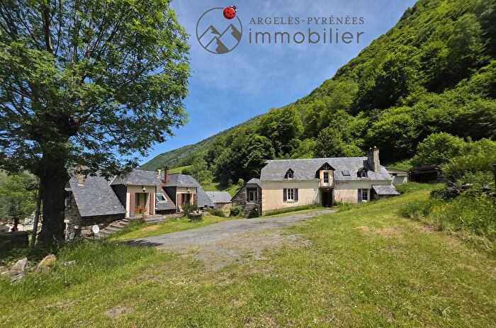 Maison 18 pièces à vendre à Estaing