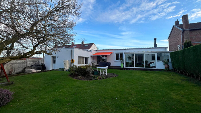 Maison à vendre - Beaucamps-Ligny - 4 pièces - 3 chambres