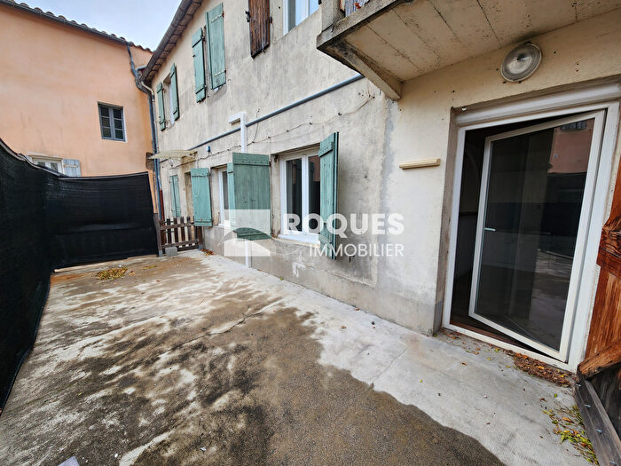 Appartement à louer - Lodève - 4 pièces - 3 chambres