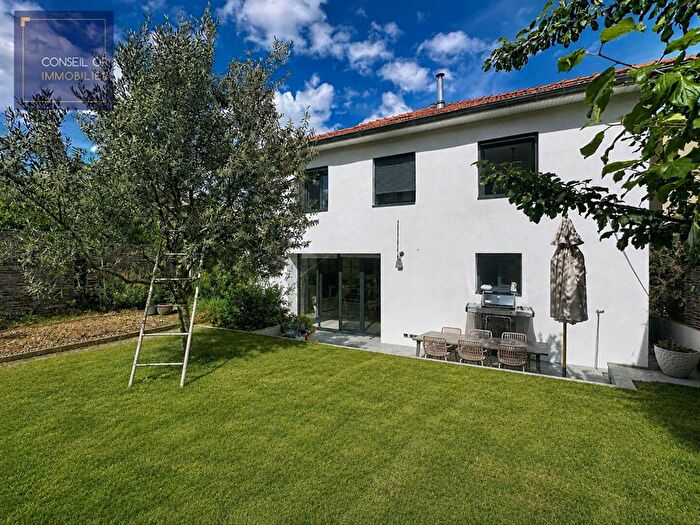 Maison 6 pièces à vendre à Oullins, Glacière, Montmein