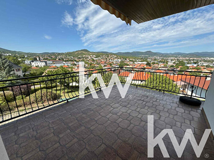 Maison à vendre - Romagnat - 8 pièces - 6 chambres