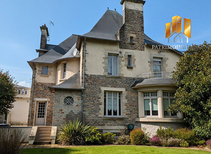 Maison à vendre - Vitré, Centre-ville - 8 pièces - 5 chambres