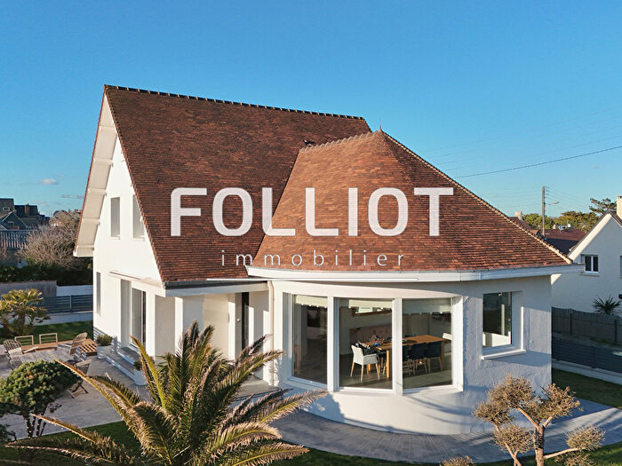 Maison à vendre - Agon-Coutainville - 7 pièces - 4 chambres