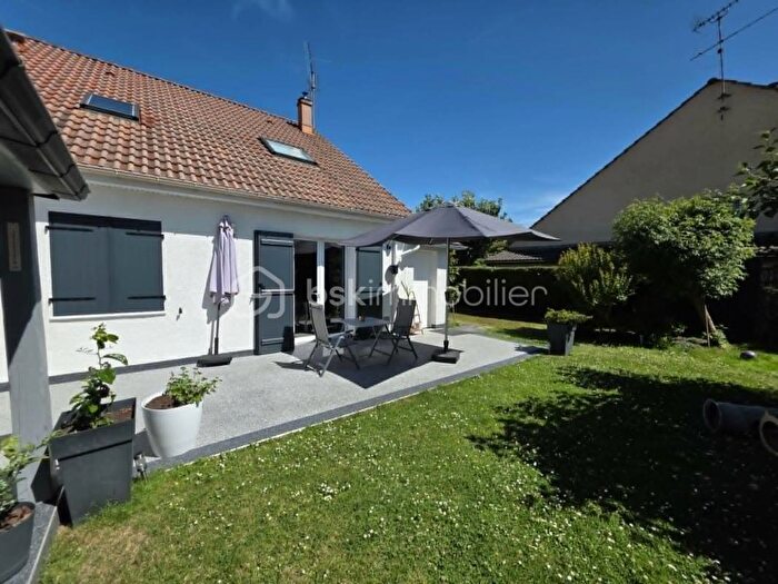 Maison 6 pièces à vendre à Pontault-Combault, Centre commercial