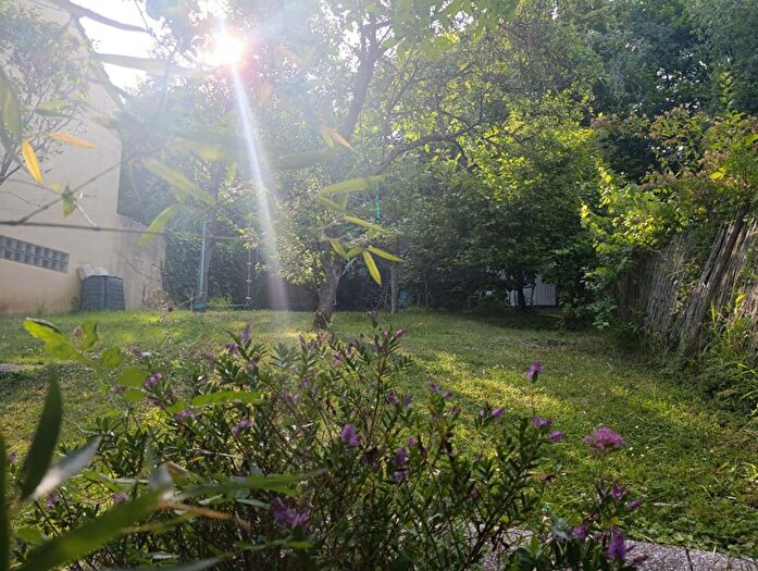 Maison à vendre - Varennes-Jarcy - 4 pièces - 2 chambres