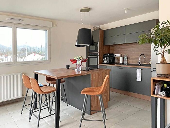 Appartement à louer - La Plaine, Billère - 3 pièces - 2 chambres