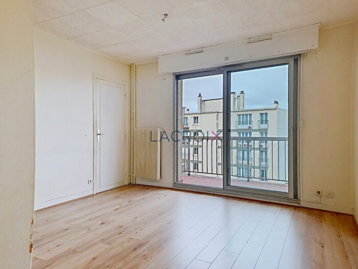 Gentilly, Frileuse Centre-ville : Appartement 1 pièce à vendre