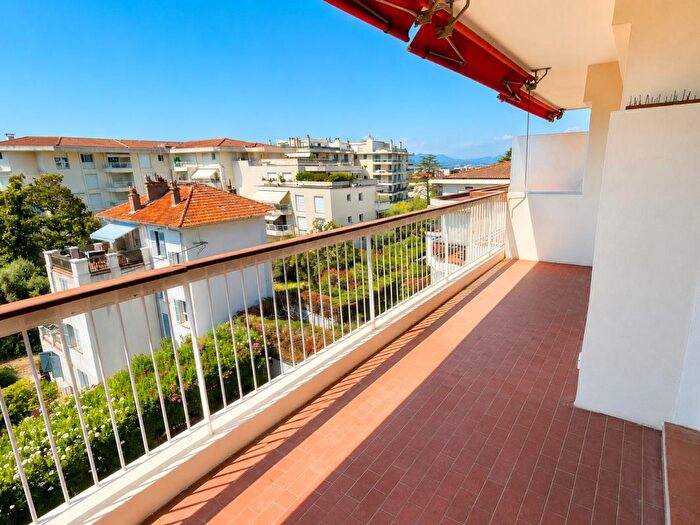Appartement 3 pièces à vendre - Cannes, Pointe Croisette