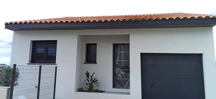 Maison à vendre - Llupia - 4 pièces - 3 chambres