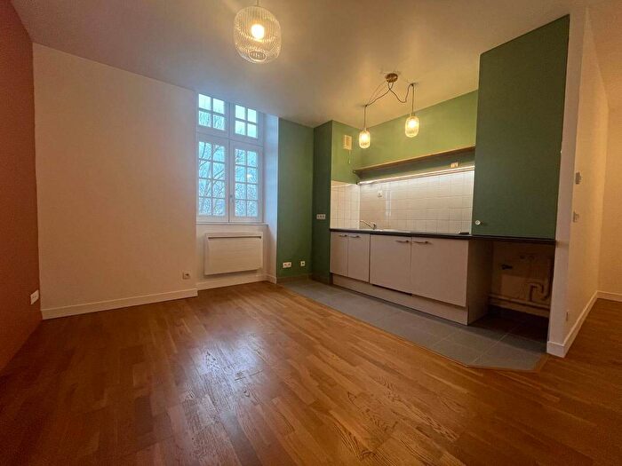 Appartement à louer - Centre-Hôtel de Ville, Limoges - 1 pièce